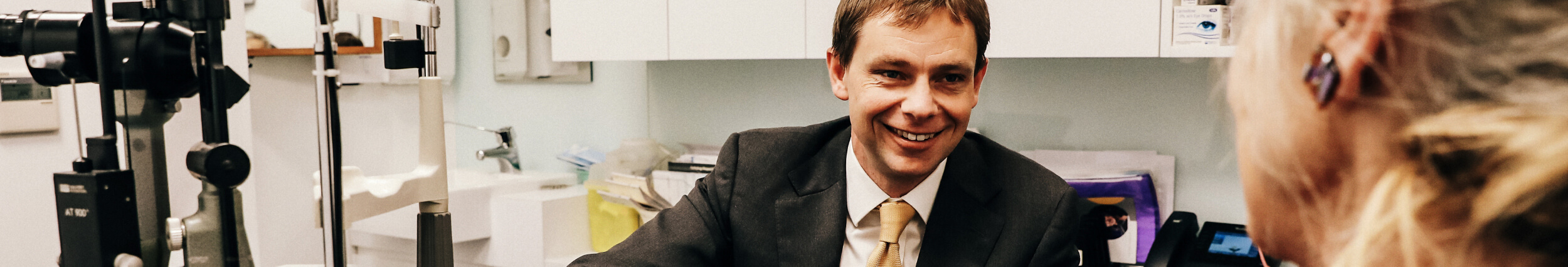 Laser Eye Surgery Sydney - Dr Alex Hamilton Eye Specialist